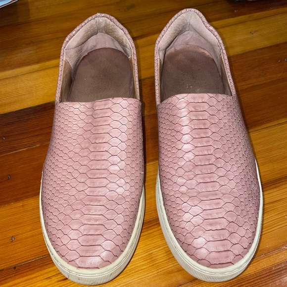 J/SLIDES | Shoes | Jslides Pink Snakeskin Sneakers | Poshmark